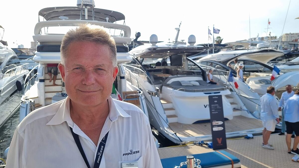 Princess Y80 præsenteret på Cannes Yachting Festival - Motorbåds nyt